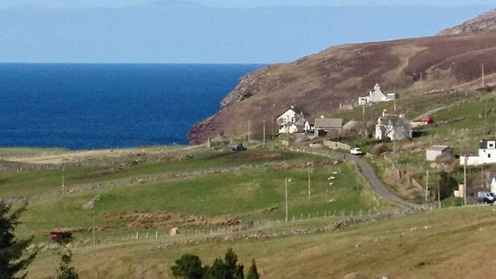 Cottage with sea view on North Coast 500 - Cottages for Rent in Kirtomy ...