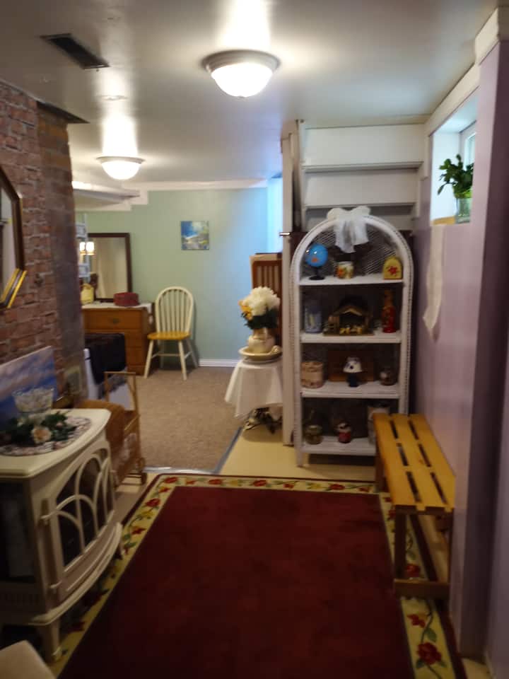 Private And Clean Kosy Korner / Separate Entrance - St. Catharines