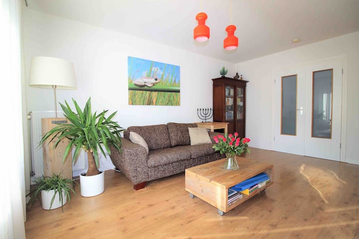 Light, Fully Decorated & Comfortable Apartment! - Amsterdam