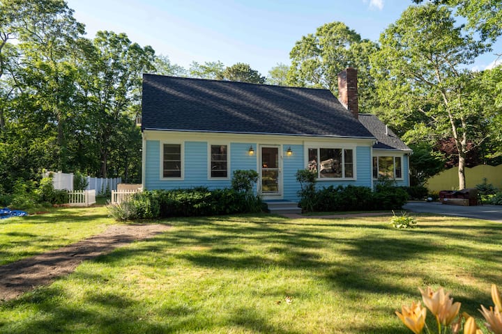 Huge Backyard Birdsong Oasis. Beach In 9 Mins - Sandwich, MA