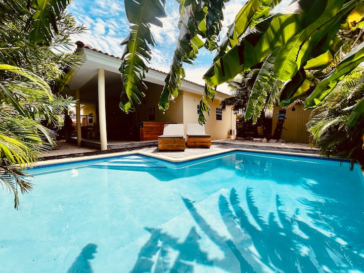 Comfortable Villa With Private Pool - Curaçao