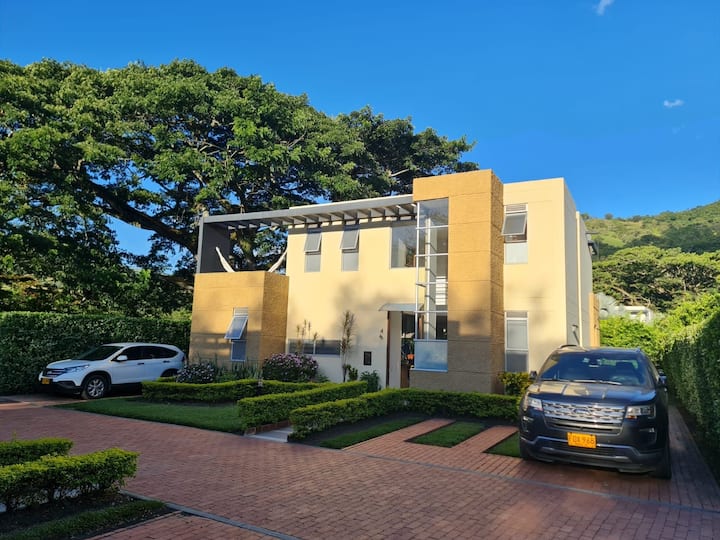 Magnífica Casa De Descanso - Villeta