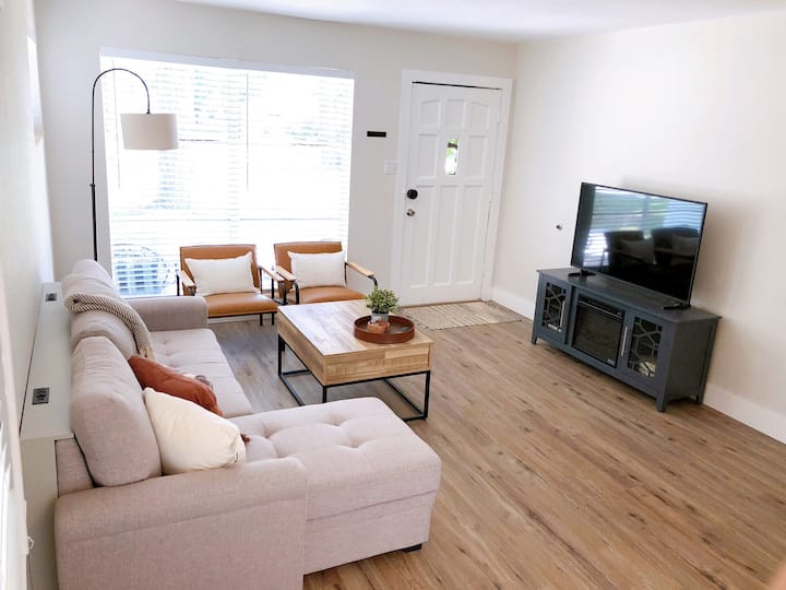 Cozy Gainesville Getaway 1.7 Miles From Stadium - Lake Alice, FL