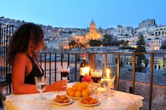 9 Best Things To Do In Modica, Italy At Night | Trip101