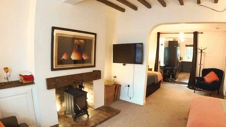 King St Cosy *Wood Stove & Ice Maker* - Loughborough