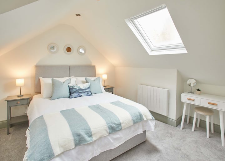 Host & Stay | Threadneedle Cottage - Whitby