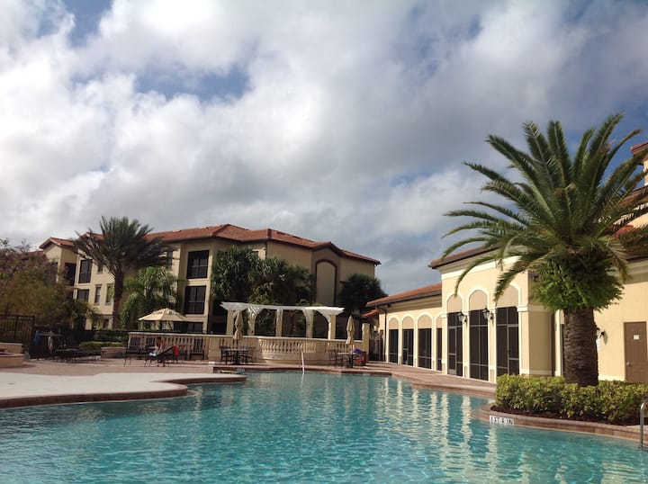 Positano Place Furnished 2 Br/2br Condo - Naples, FL