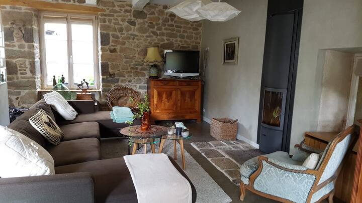 Maison De Village+gd Jardin Clos.  Haut De Gamme. - Combourg