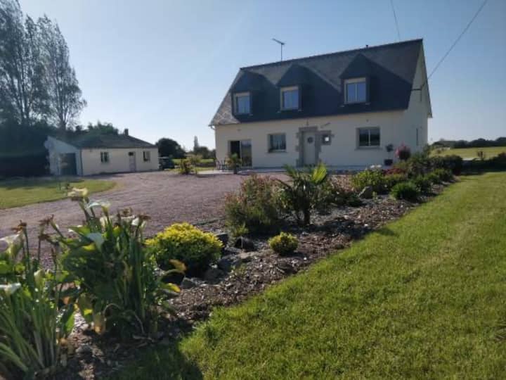 Maison Isolée, Calme Et Proche Du Bord De Mer - Plurien