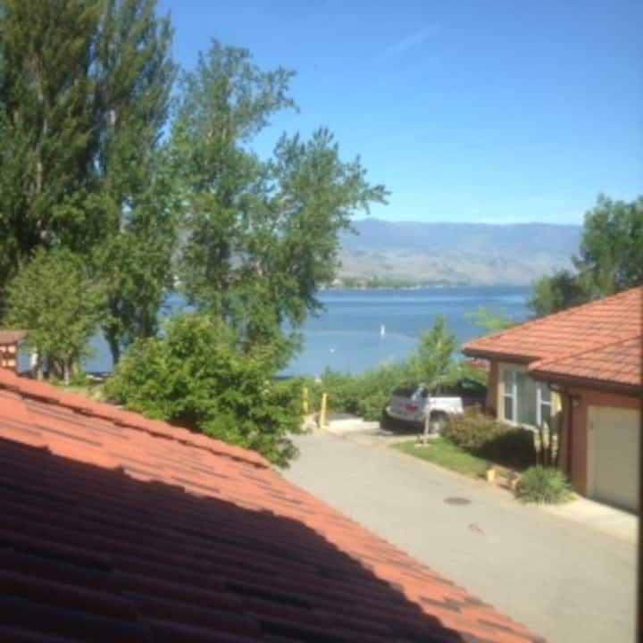 Osoyoos Lakefront Townhome - Osoyoos