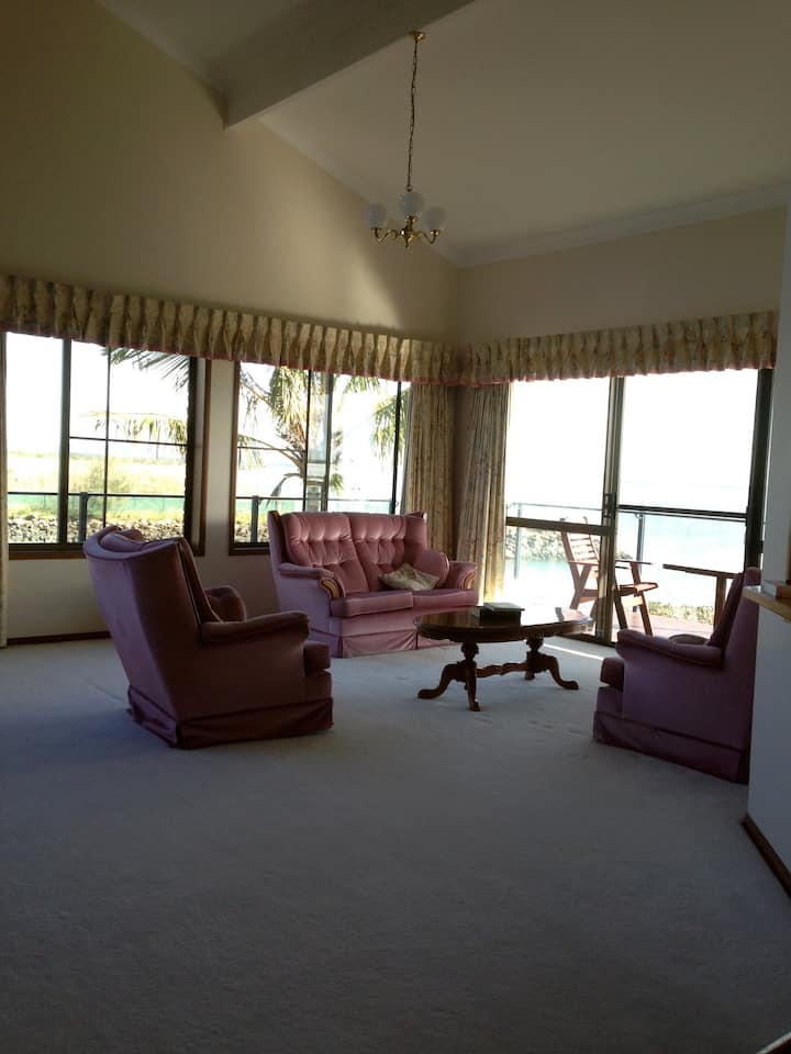 Spectacular Views Over Morton Bay - Margate