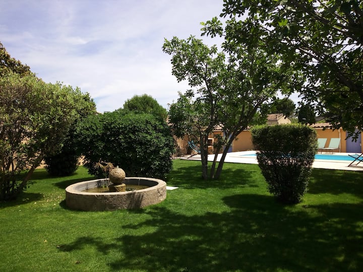Maison 75 M2 ,Piscine, Jardin Ombragé, 4 Personnes - Carpentras