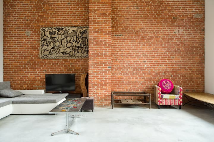 Luxury Brussels Design Loft With A View . - Brussels