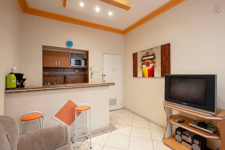 Sala E Quarto Copacabana 
 1 Quadra Da Praia - Copacabana