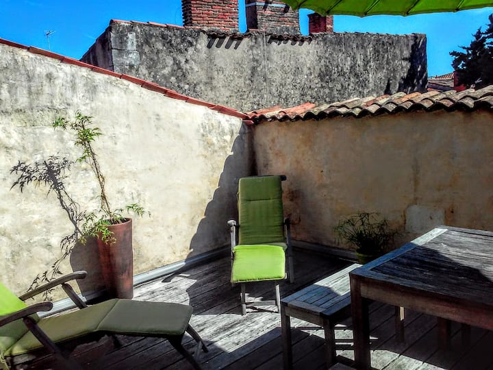Loft En Ville Avec Grand Garage - La Rochelle