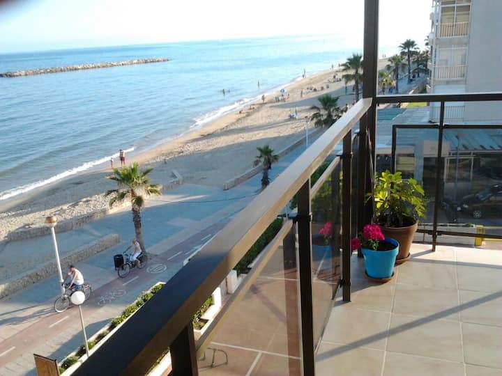 Beautiful Apartment Near The Beach - Cambrils