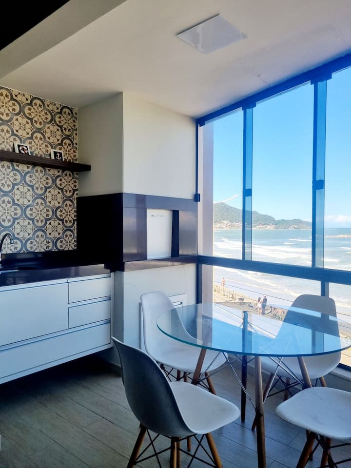 Apto Alto Padrão Beira-mar Gravatá - Beto Carrero - Navegantes