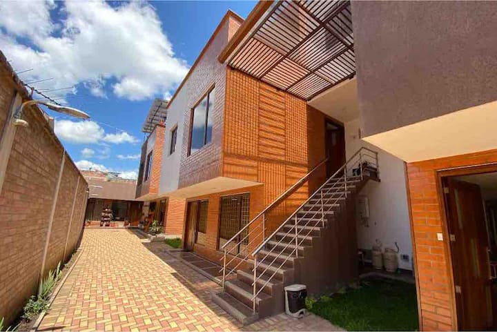 Hermoso Apart. En La Mejor Zona - Cuenca