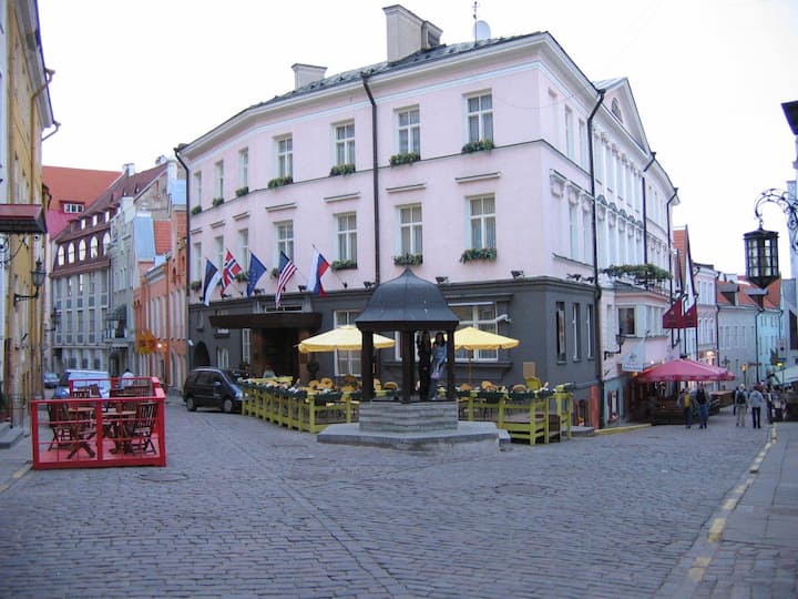 Wonderful Old Town Apartment With Best Location - Tallinn