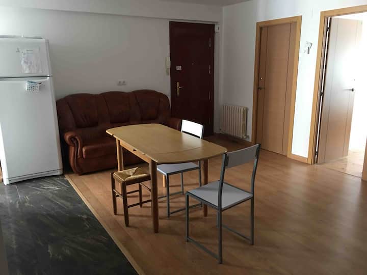 C, Se Alquirar Room Share Apartment Just Renovado - Pampelune