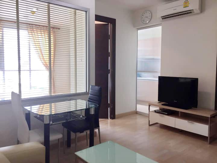Private Br Luxury Condo Wifi & Mrt - Bangkok