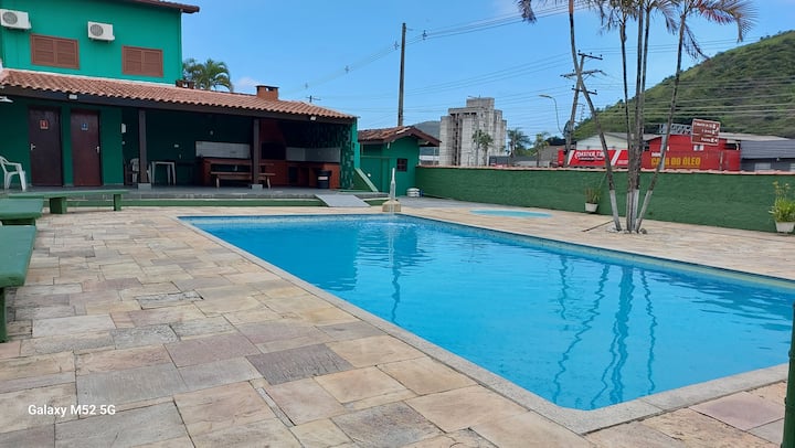 Casa Aconchegante Em Condomínio  Com Piscina - Caraguatatuba