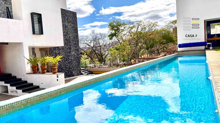 ➽Luxury House Dt, Pool﹌ + Solar Energy + Parking - Guanajuato