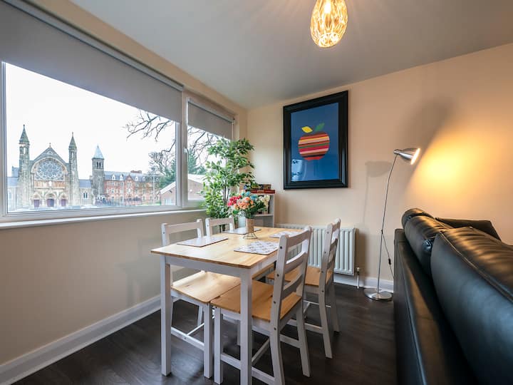 Bright & Beautiful Apt In Historical West Belfast - Belfast