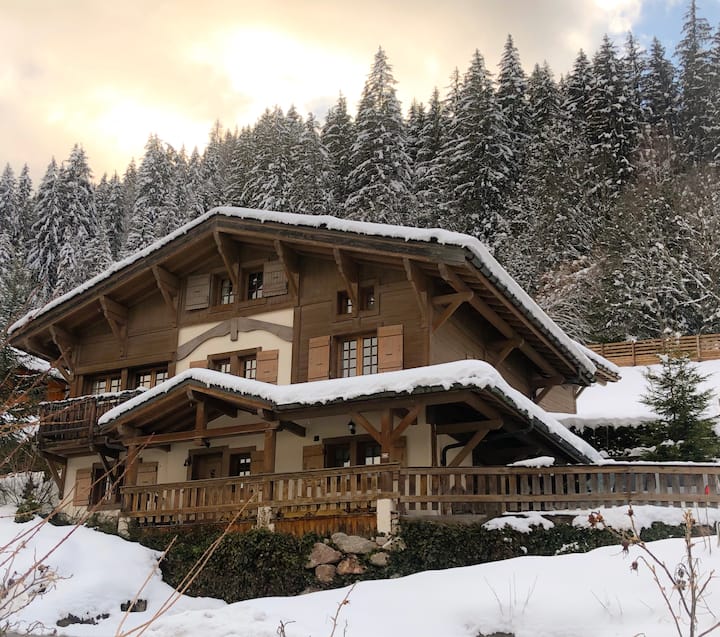 Elegant Chalet  With Unrivalled Views & Hot Tub - Saint-Jean-d'Aulps
