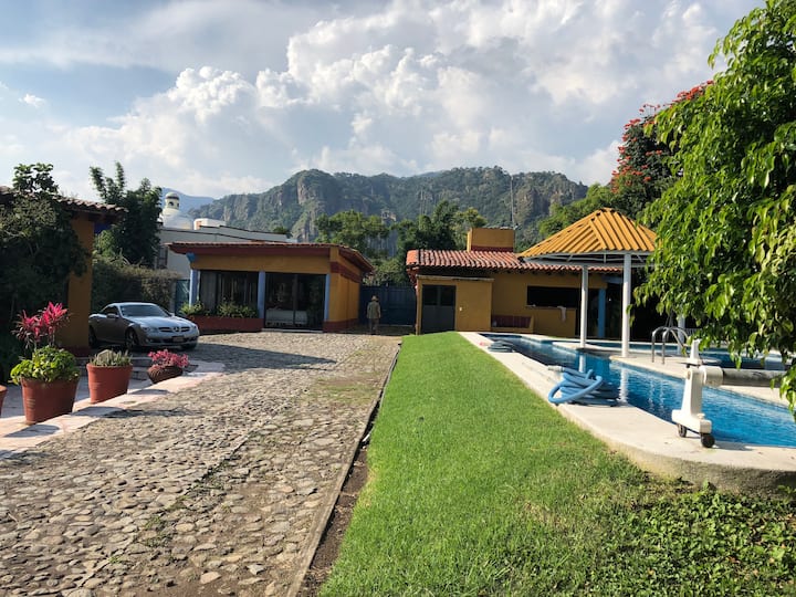 Hermosa Finca Familiar - Tepoztlán