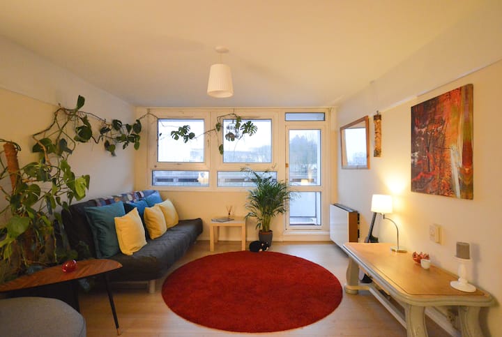 One Bed Flat With Balcony In Central Bristol - Bristol