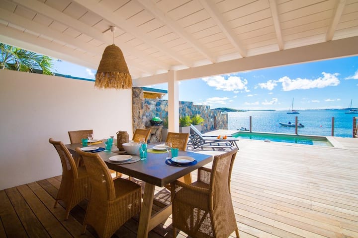 Ravissante Maison Créole Les Pieds Dans L Eau - Anguilla