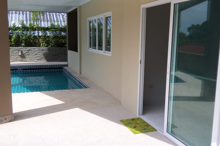 Kata 3 Bedroom Absolute Poolside Apartment 125m2. - Kata Beach