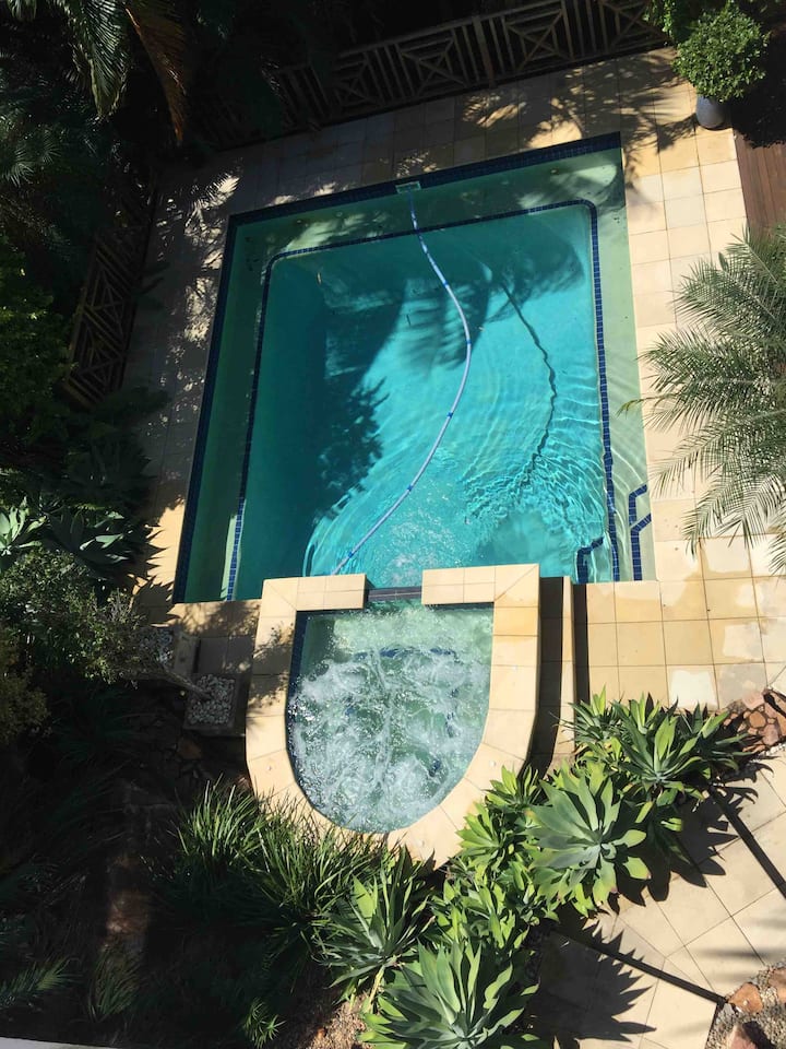 Private Apartment - Level 1- Non Smoking - 