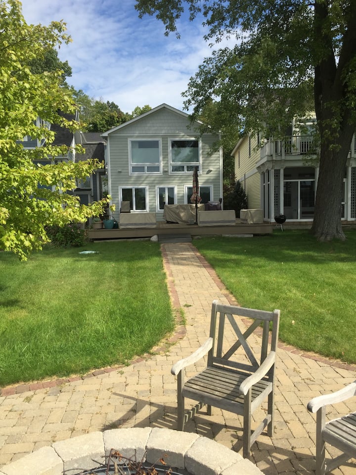 Lakefront House Near Chelsea - Chelsea, MI