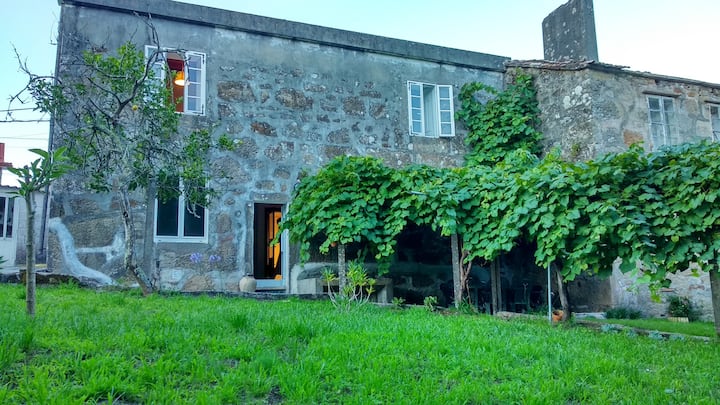 Casiña De Juan En Muros - Muros