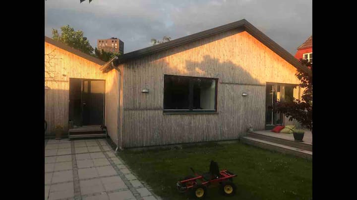 Bright Family-friendly House In Valby/copenhagen - Copenhagen