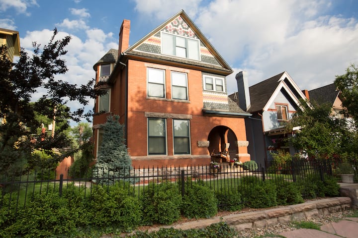 Denver Victorian Mansion Apartment - Denver, CO
