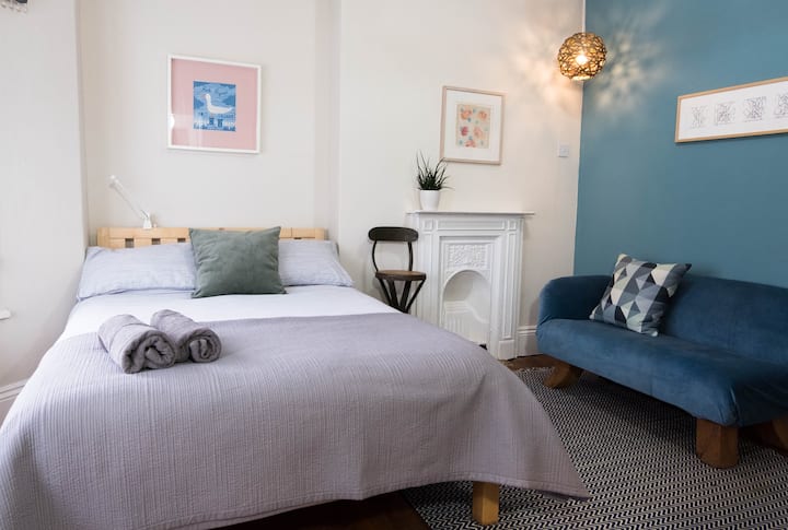 En-suite Double Room Near To Cardiff University - Cardiff