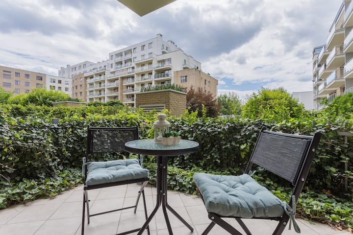 Modern Flat With Small Garden Near Metro And Sgh - Warschau