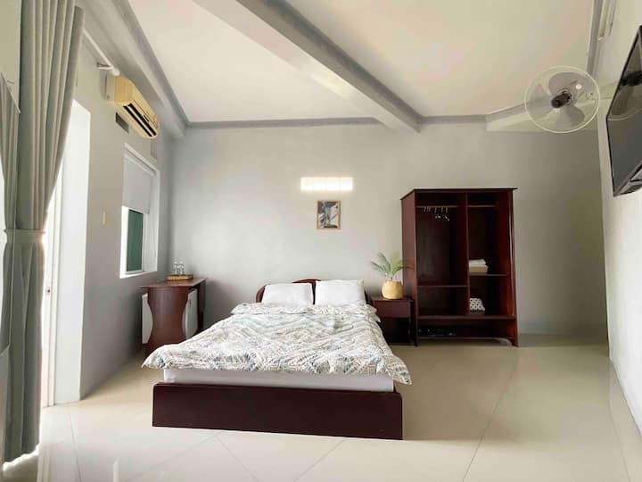 Stable Price - Peaceful Lighthouse Mountain Spot - Vietnam