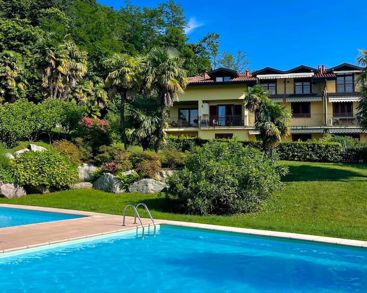 Sém Chi, The Oasis On The Lake - Lake Maggiore