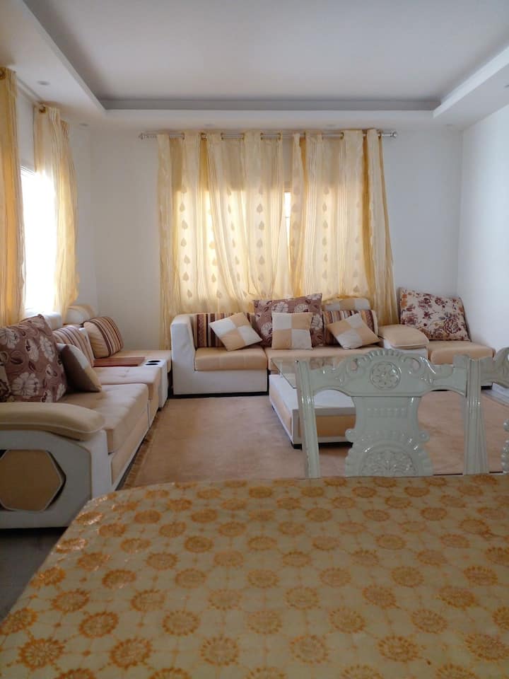 Cheerful Modern 3 Bedroom Home. - Somalie