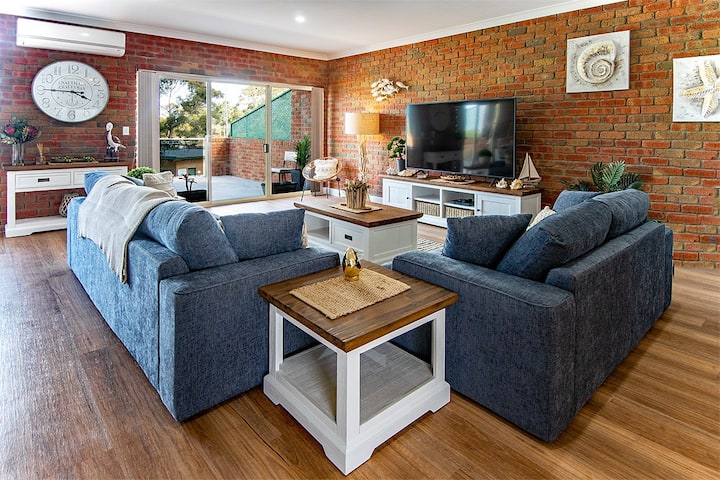 High Tide Luxurious Apartment Pet Friendly. - Mallacoota