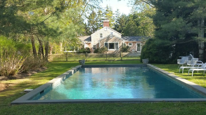 Home In The Historic Village Of Amagansett - East Hampton