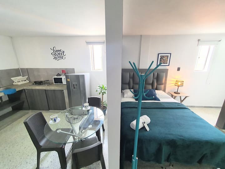 Santa Monica (Chipichape) - Full Loft Queen Bed Ac - Cali