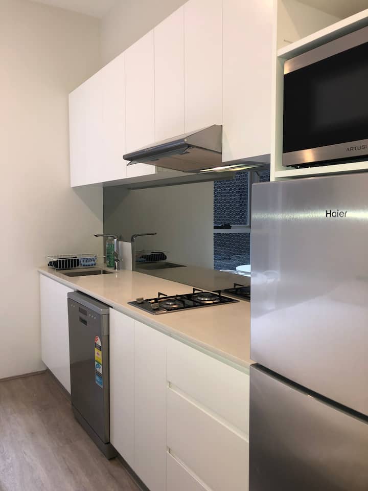 Bbs 2 · Bondi Beach Studios: Ii - Bondi Beach