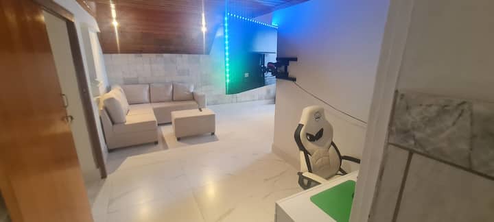 Casa Mobiliada. - Belo Horizonte