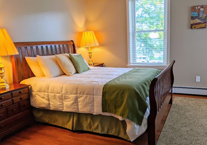 Private Suite In Lakeview Guest House/ Suite 4 - Seneca Lake
