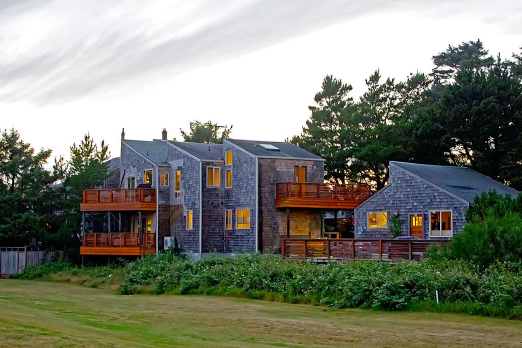 EdgewoodCove - A Seaside Retreat - Houses for Rent in Seaside, Oregon ...